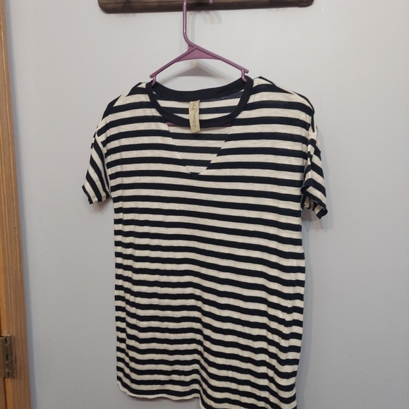 Allison Joy | Tops | Allison Joy V Neck Striped Tee Basic Cute Fall Fun ...